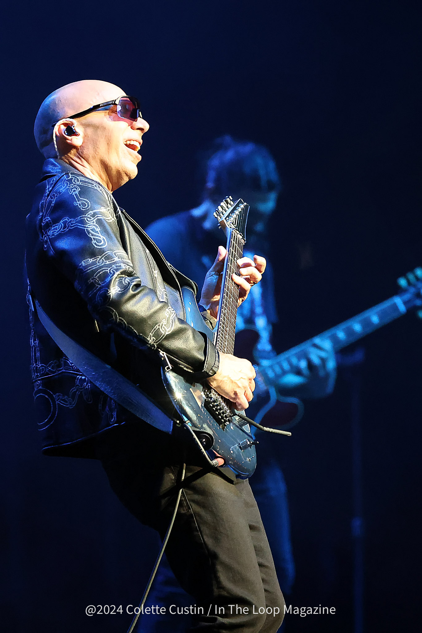 In The Loop Magazine Photo Gallery: Joe Satriani and Steve Vai - Satch ...