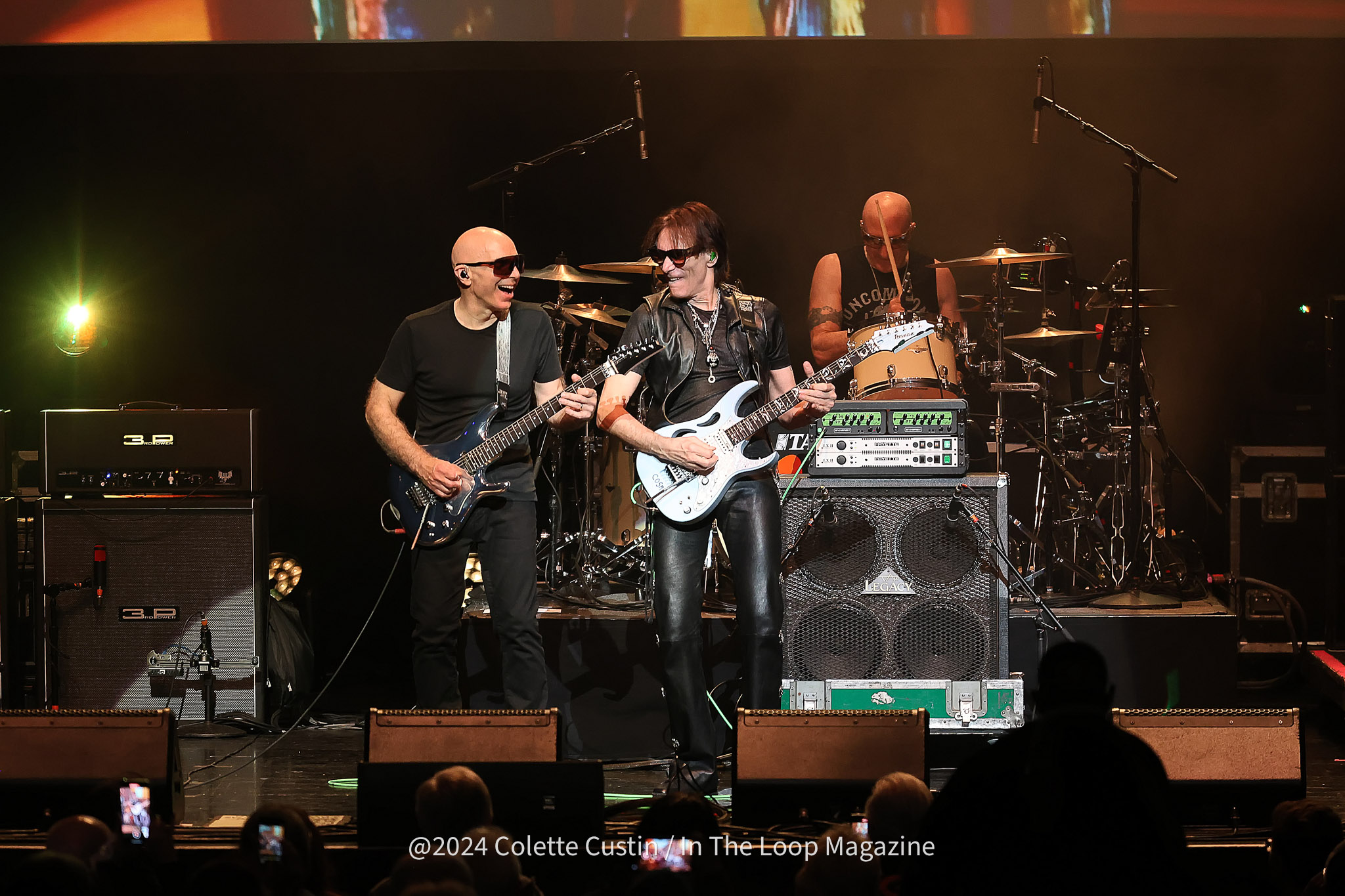 In The Loop Magazine Photo Gallery: Joe Satriani and Steve Vai - Satch ...