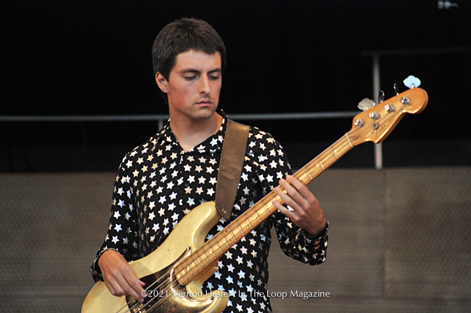 In The Loop Magazine Photo Gallery: Andrew Sa @ Pritzker Pavilion - In ...
